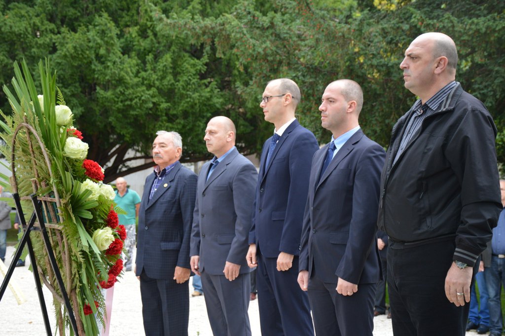 Polaganjem vijenaca u Puli obilježen Dan neovisnosti | Grad Pula Polaganjem vijenaca u Puli obilježen Dan neovisnosti | Grad Pula